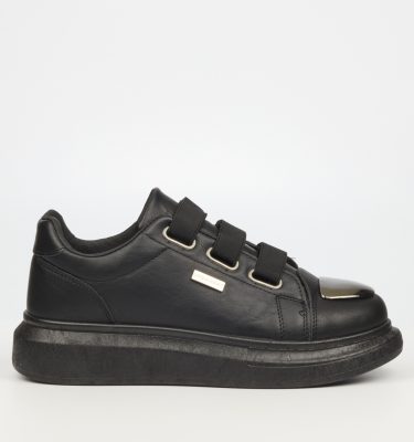 Mens footwear - sneakers - UrbanArt