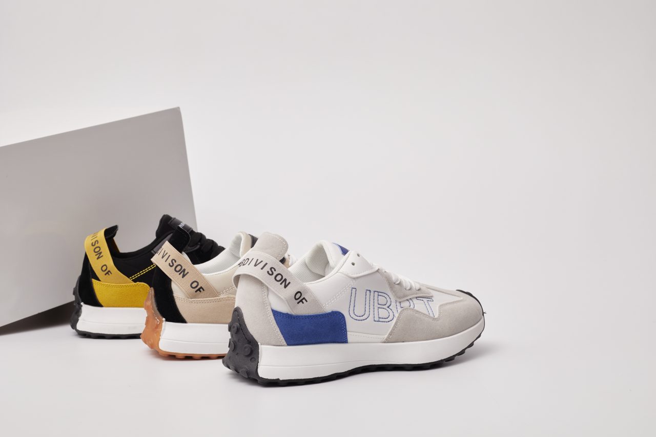 Shop for sneakers online - UrbanArt